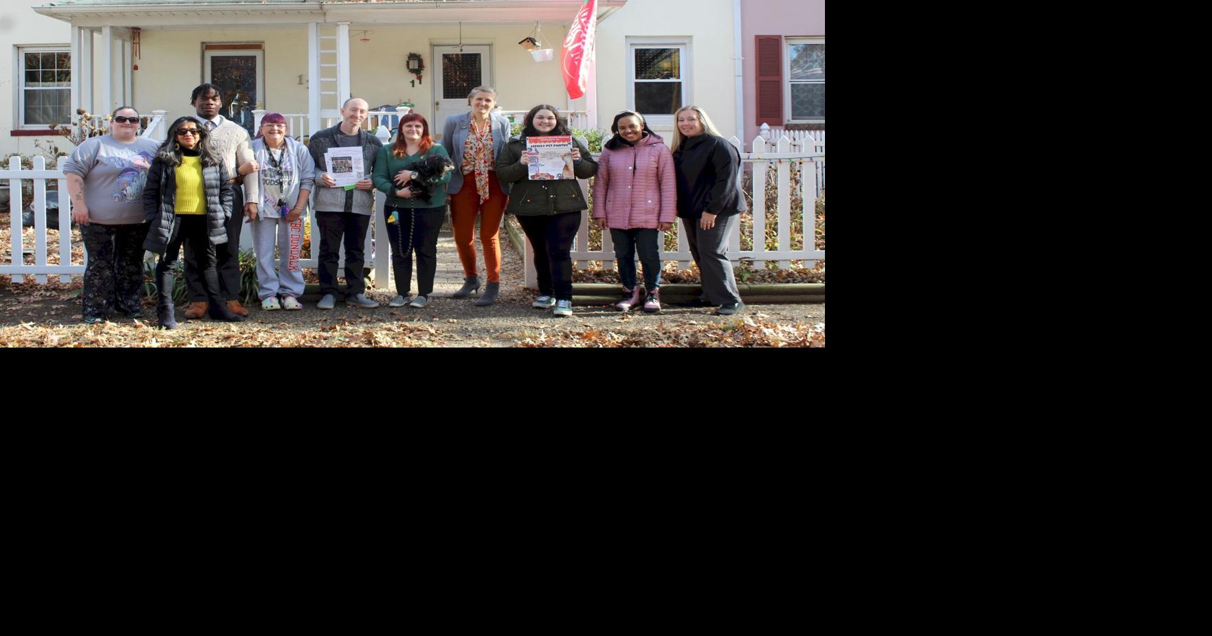 CCBC Dundalk Honors Program donates to Leeway Pet Pantry | News ...