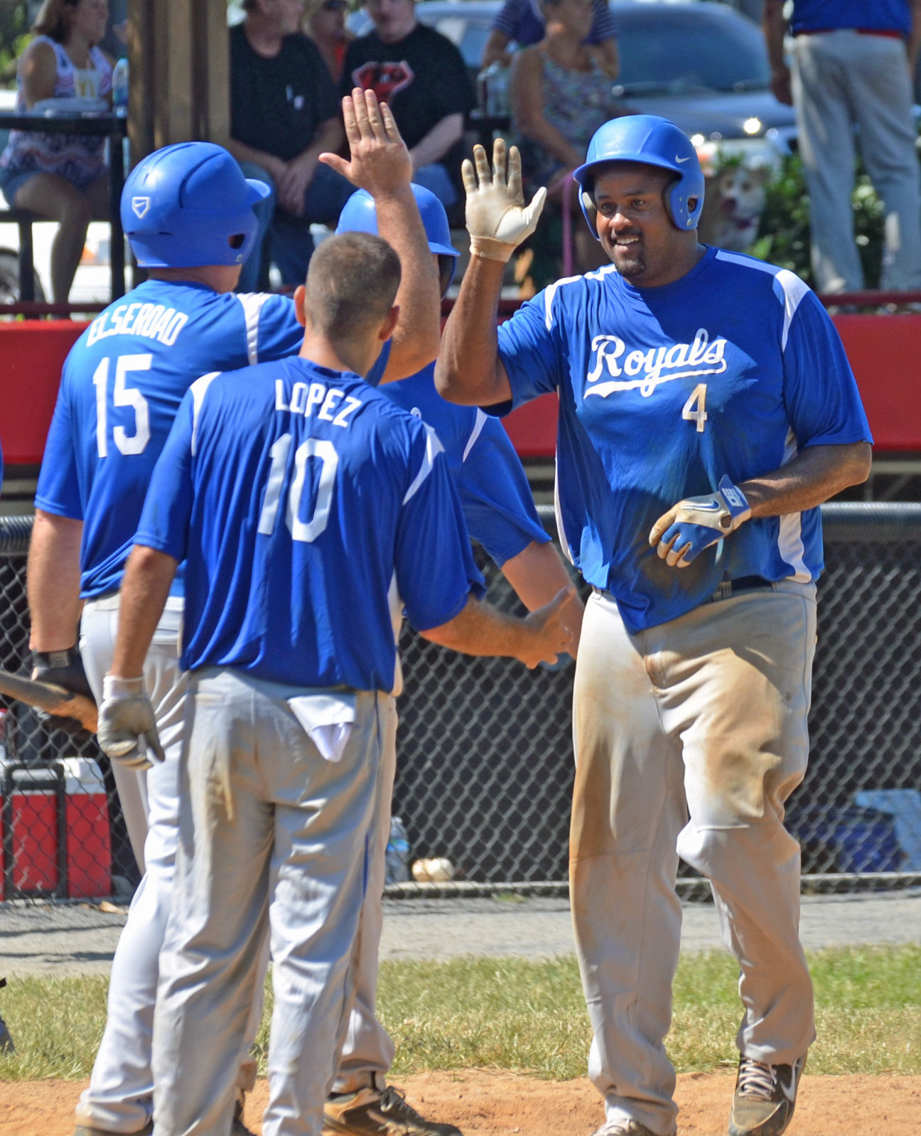 Cubs, Pirates advance to Over-40 baseball title game | Sports ...