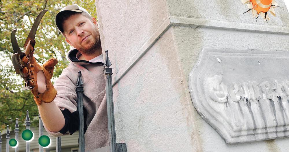 Pickering man has big plans for Halloween