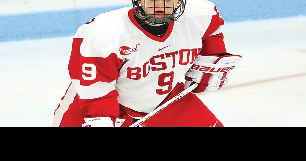 Pickering's Jennifer Wakefield named to national hockey team