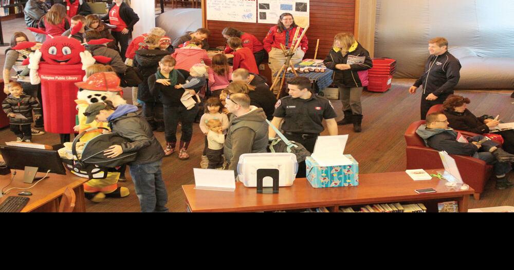 Bowmanville library draws crowd for Family Day Winter Wonderlearn event