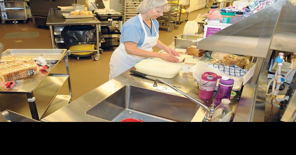 Meals on Wheels program returns to Fairview Lodge in Whitby