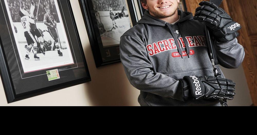 Whitby hockey player joins friend on Pioneers