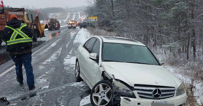 Two sent to hospital after 12 vehicle crash on Hwy. 35/115