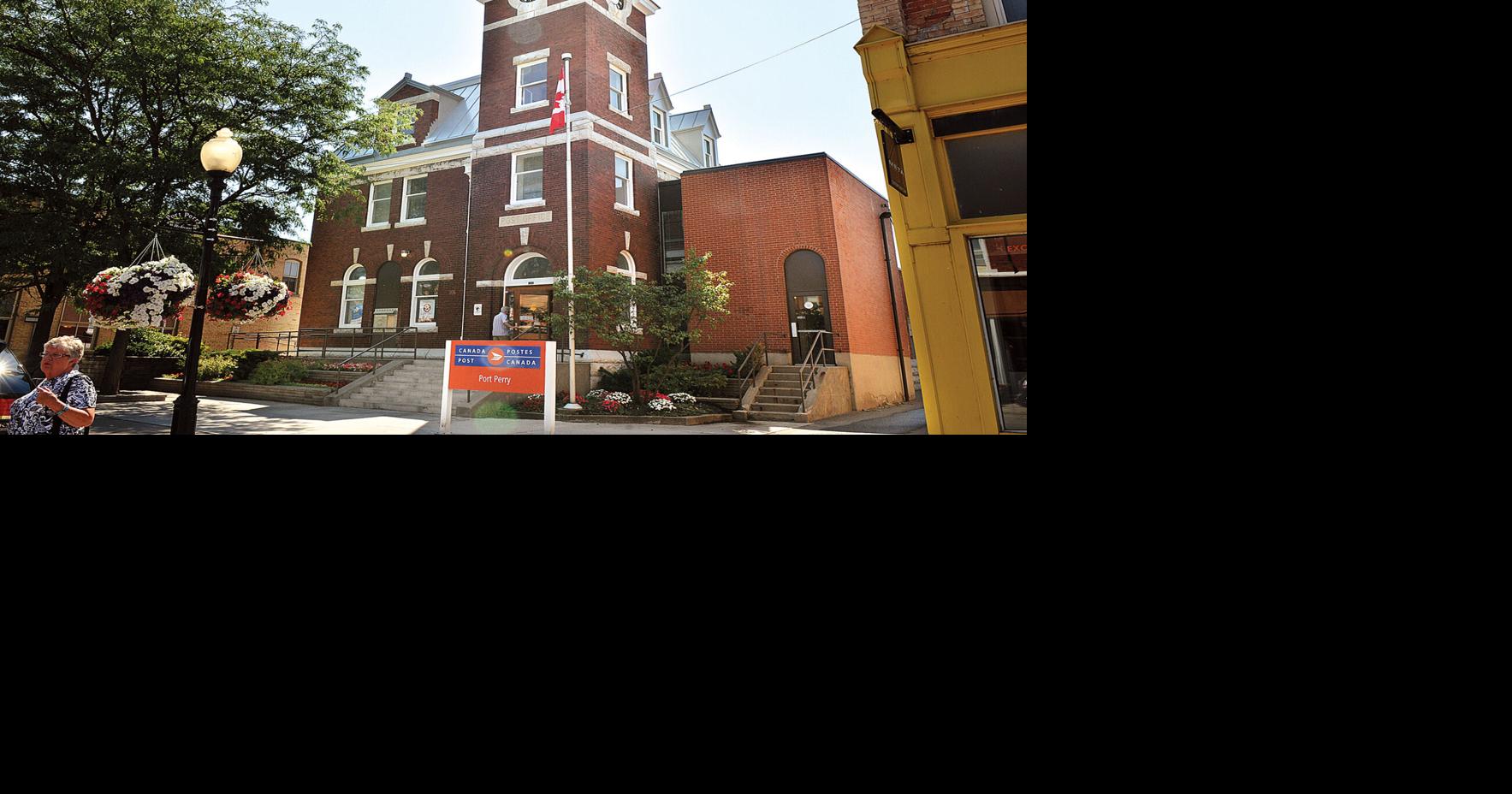 Port Perry Canada Post employees to salute fellow front-line workers