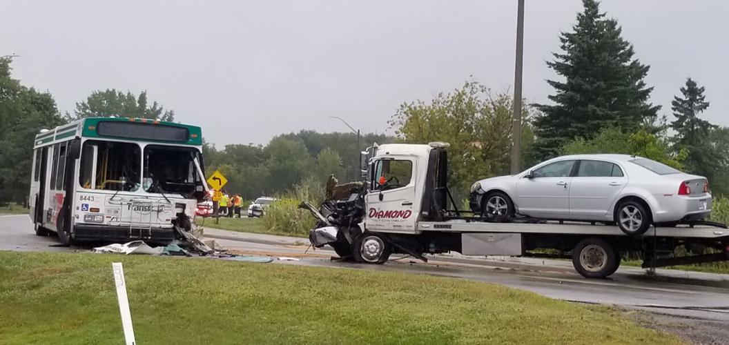 Portion of Bloor Street in Oshawa closed after late afternoon crash
