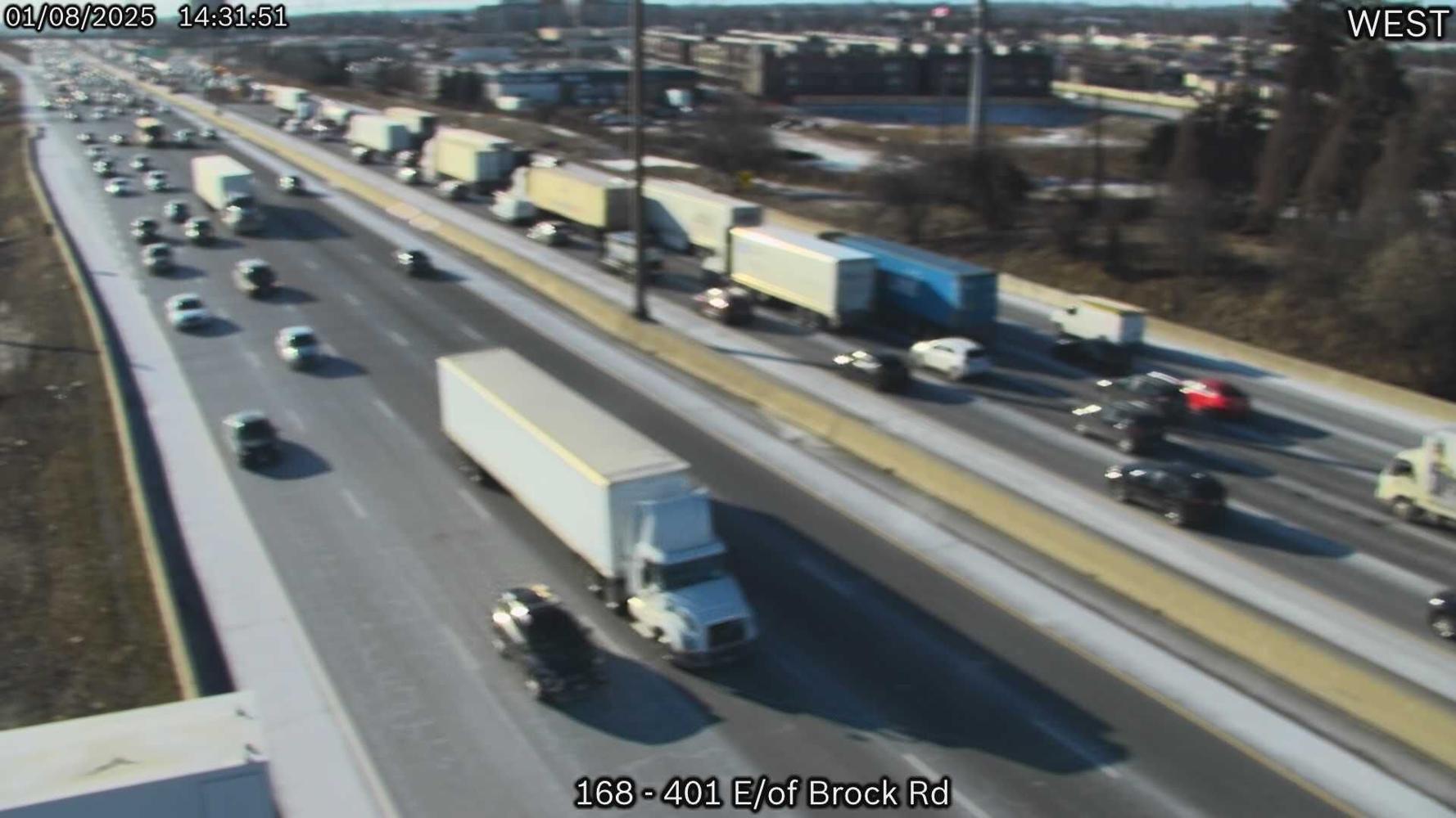 Crash closes Highway 401 lane at Brock Road in Pickering