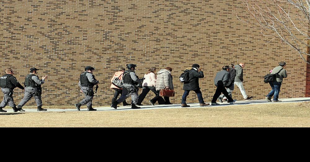 Teen girl accused in Pickering’s Dunbarton High School knife attack to ...