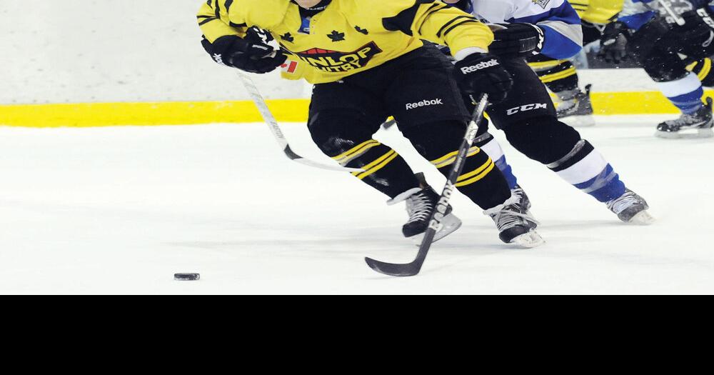 Whitby Dunlops vanquish Vipers in Allan Cup Hockey opener