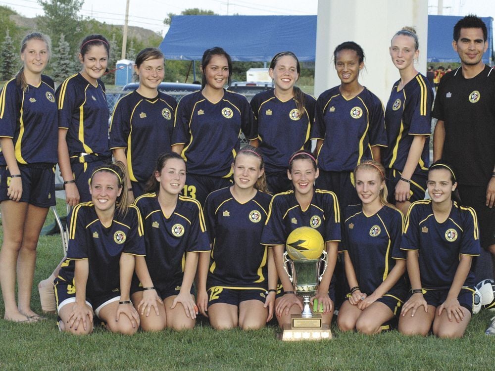 Whitby U15 girls take Brossard Soccer Challenge with stunning win