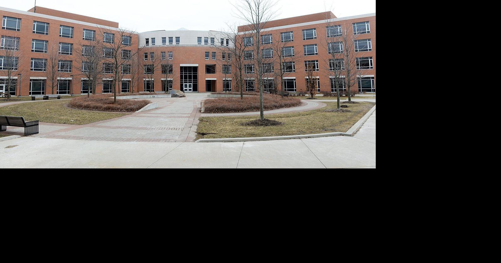 ‘There are not enough students’: DDSB@Home cuts grades