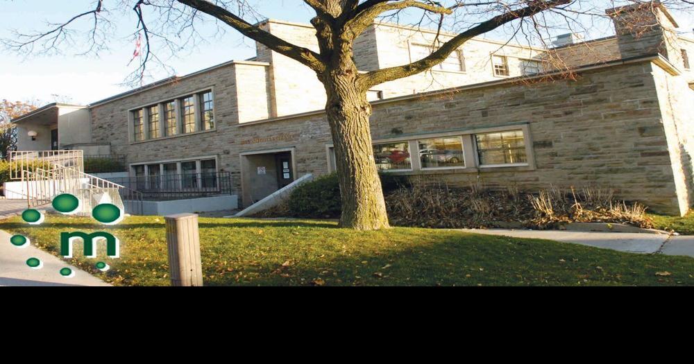 Oshawa library board criticized for closed-door meetings