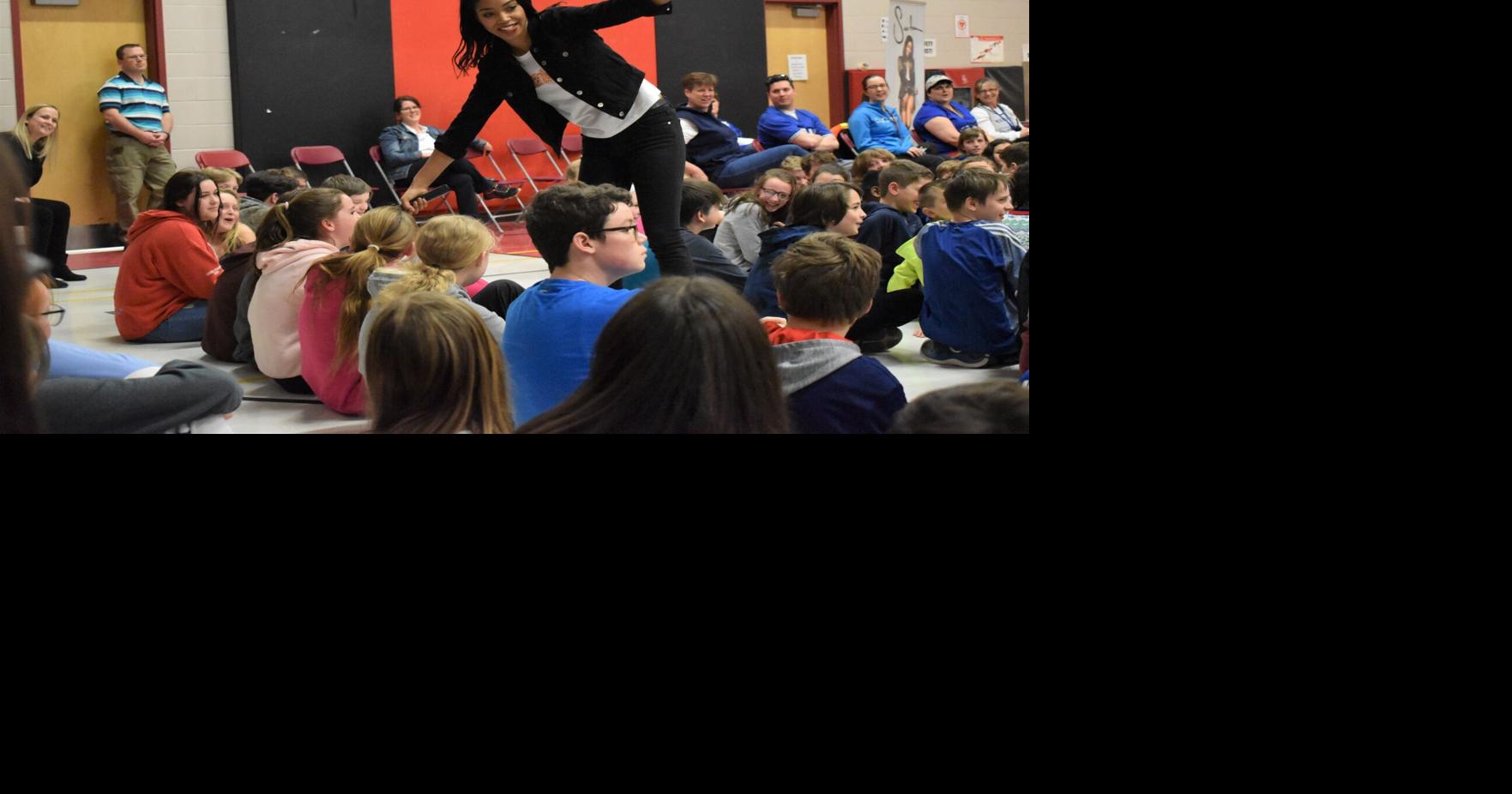 Rising country music star Sacha Visagie visits local schools to raise ...