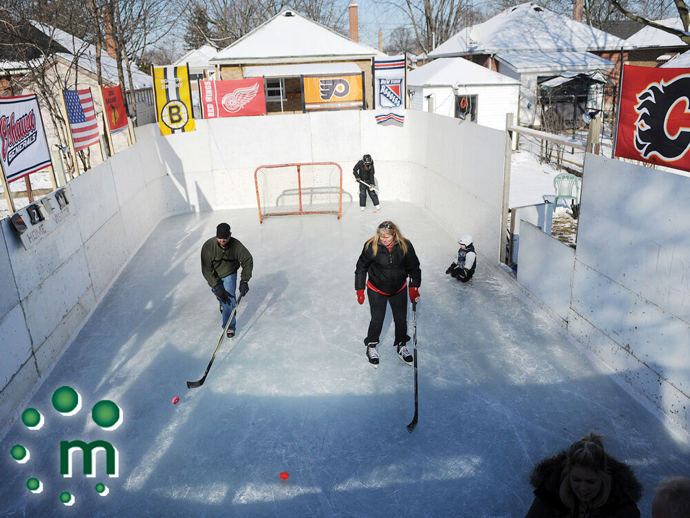 Homemade ice rink: a family tradition