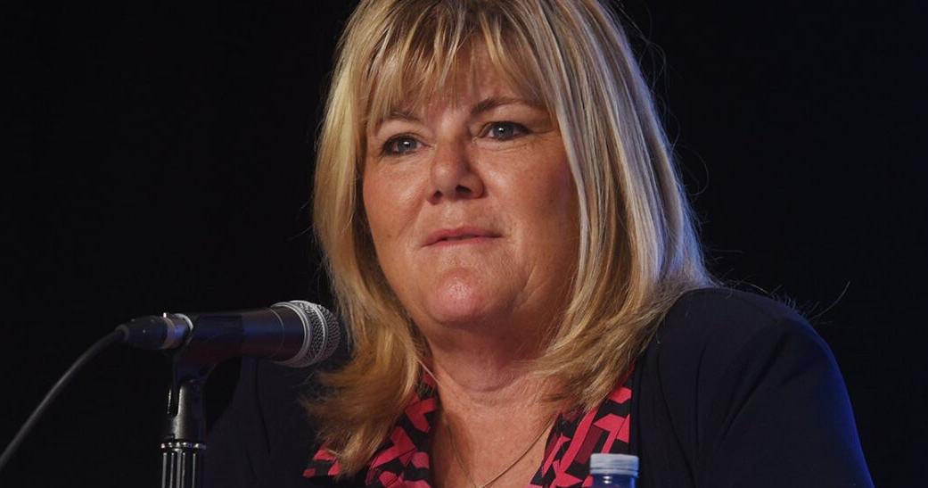 Whitby Mayor Elizabeth Roy uses strong-mayor powers