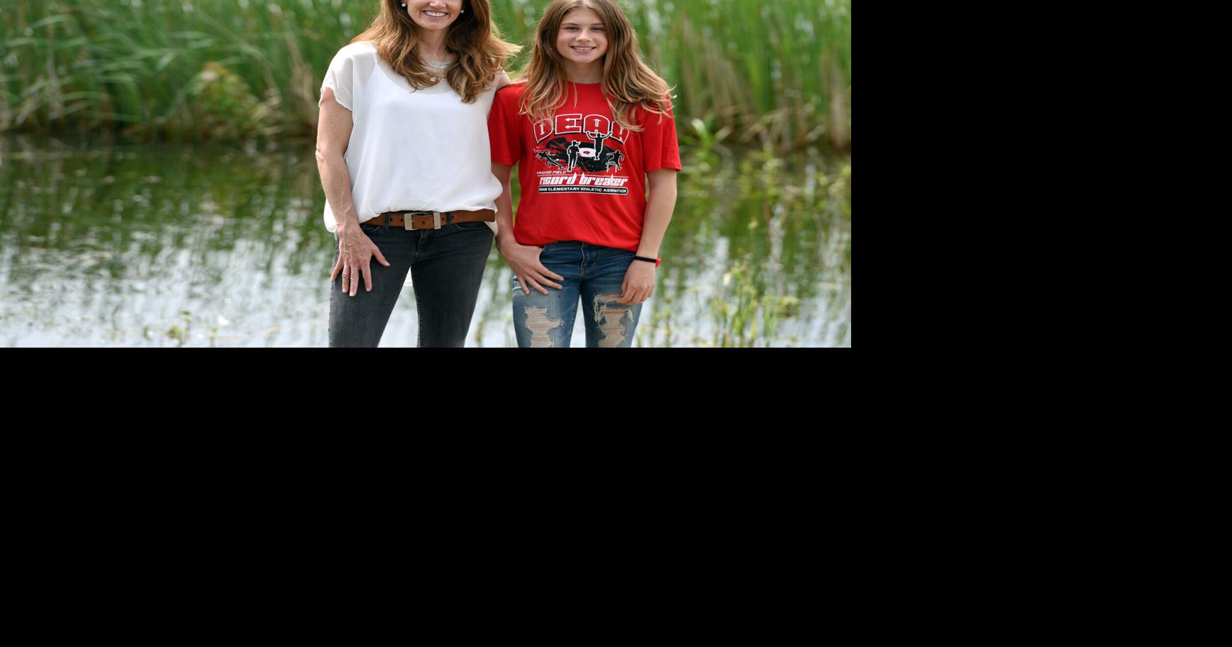 Pickering's Hanna Hollins runs down mother's 31-year-old DEAA track record