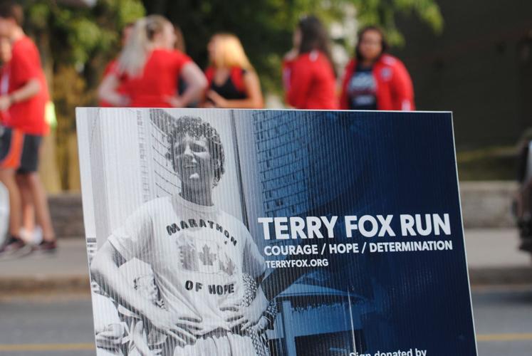 Bowmanville organizers recreate Terry Fox Marathon of Hope