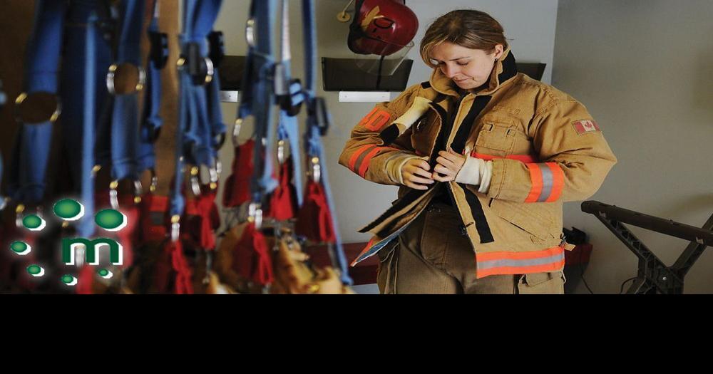 Pickering fire recruits train for the job