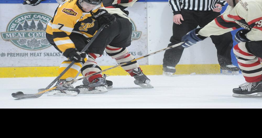 Whitby Dunlops even Allan Cup Hockey playoff series with Brantford Blast