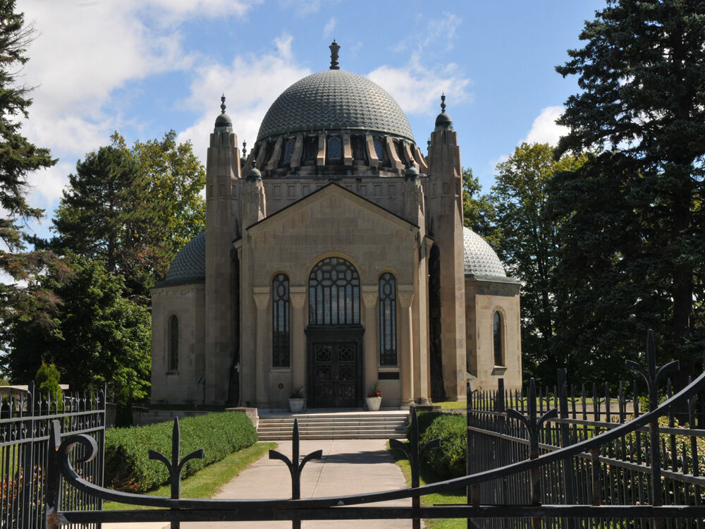 Uxbridge struggles to repair Foster mausoleum