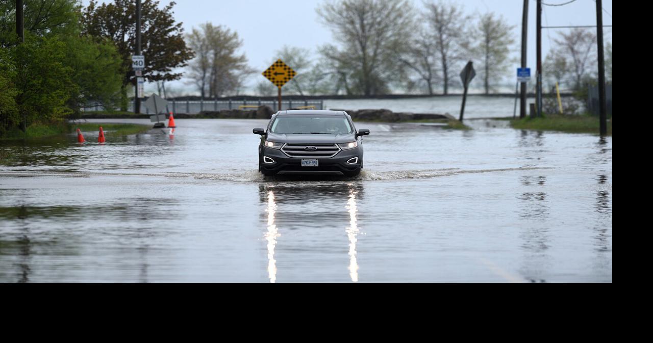 Heavy rain, flooding forces road closures in Oshawa, Whitby