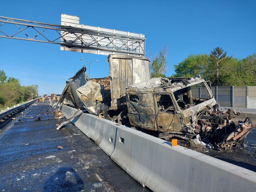 UPDATED: All eastbound 401 lanes reopened early Wednesday