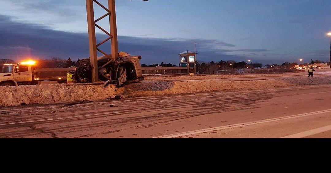 Oshawa woman killed in 401 collision that saw vehicle wrap around sign post