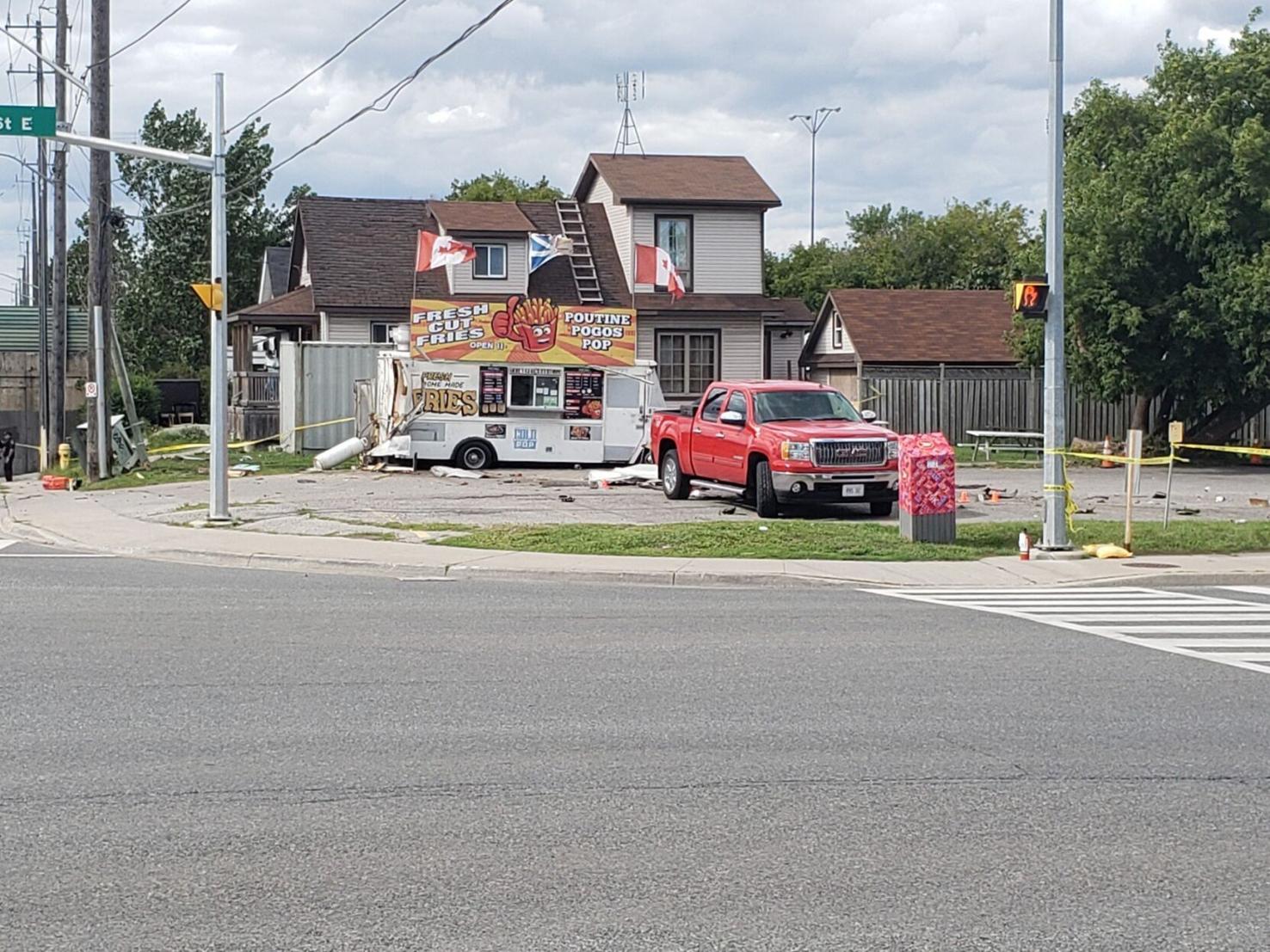 9-vehilce Oshawa crash Saturday leaves 1 dead, 8 injured