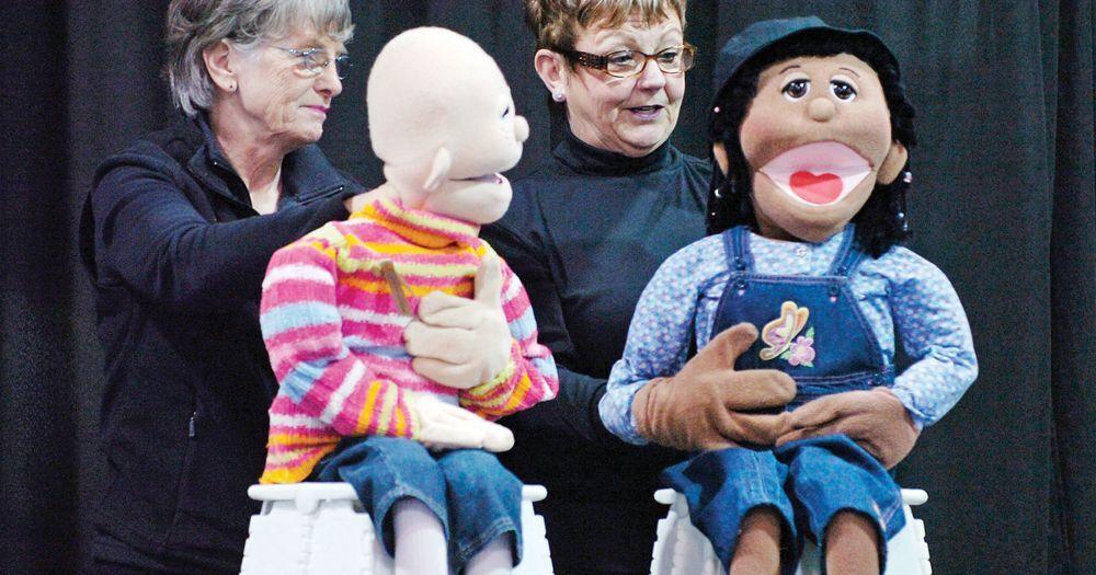 Puppets help Durham kids relate to people with cancer