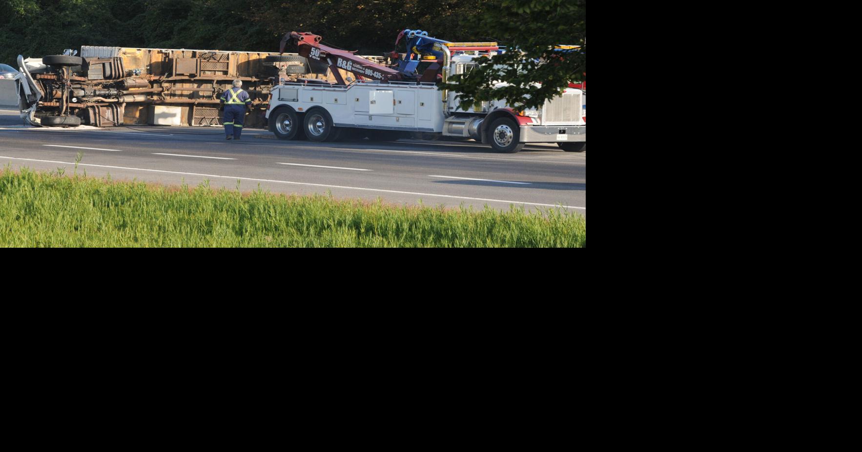 Accident closes Hwy. 401 in Whitby, snarls traffic