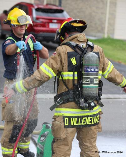 Whitby firefighters take quick action to keep fire contained