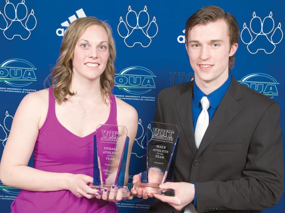 Ridgeback rowers make waves at UOIT banquet