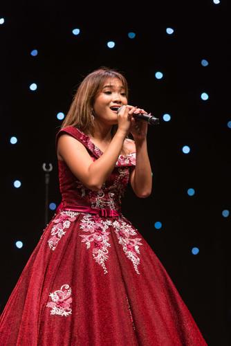 Oshawa singer, 16, wins CNE Rising Star Talent competition