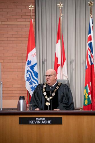 Pickering Mayor Kevin Ashe gives speech at first meeting