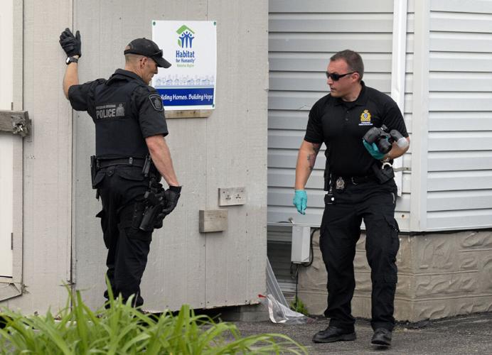 Police arrest man after seven-hour pursuit in Kitchener neighbourhood