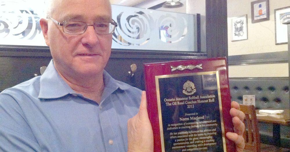 Pickering's Norm MacLeod honoured with softball award