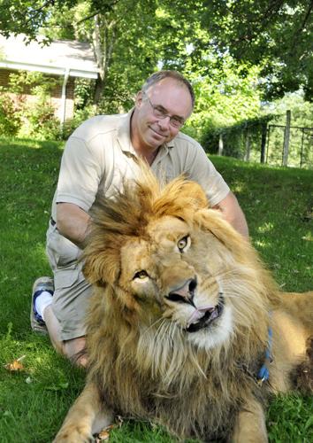 Animal cruelty case against Bowmanville Zoo owner Michael Hackenberger ...