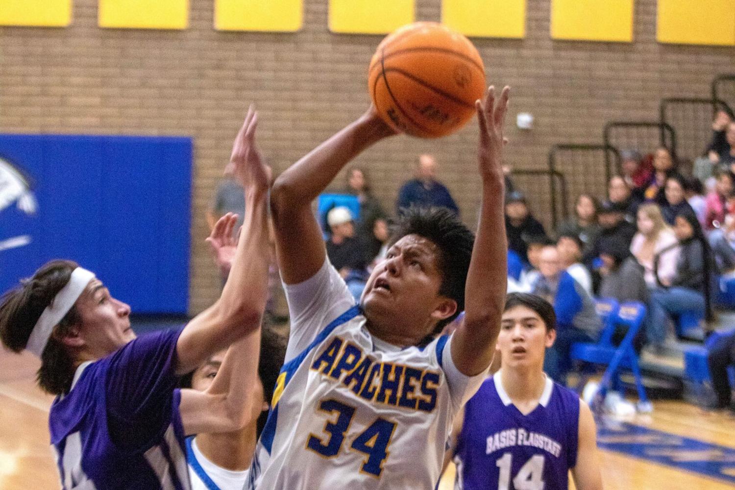 Apache boys go 1-1 in state playoffs | Local Sports | eacourier.com