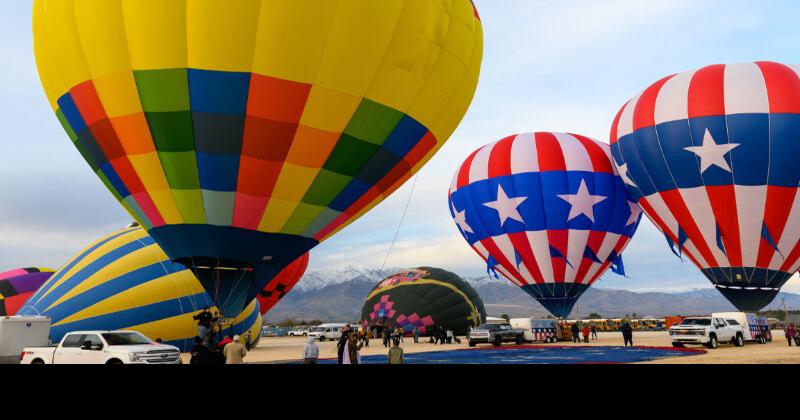 231227-news-balloons | | eacourier.com