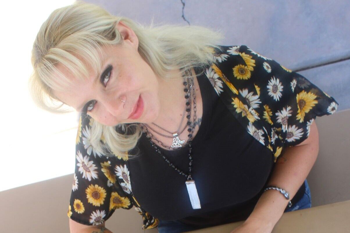 EYE ON THE VALLEY Amber Chatman, modern mystic | Local News | eacourier.com