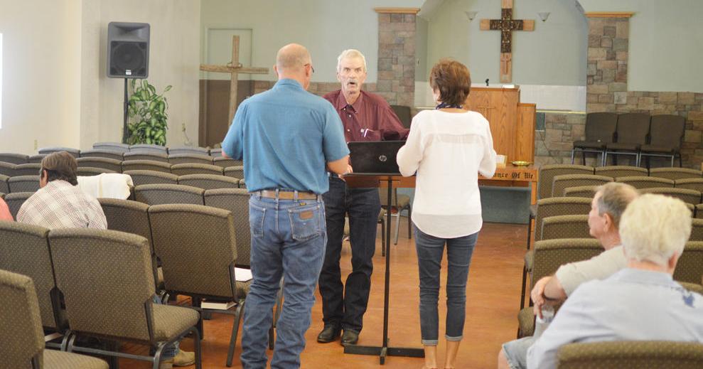 A plea to political hopefuls at Duncan water meeting | News | eacourier.com