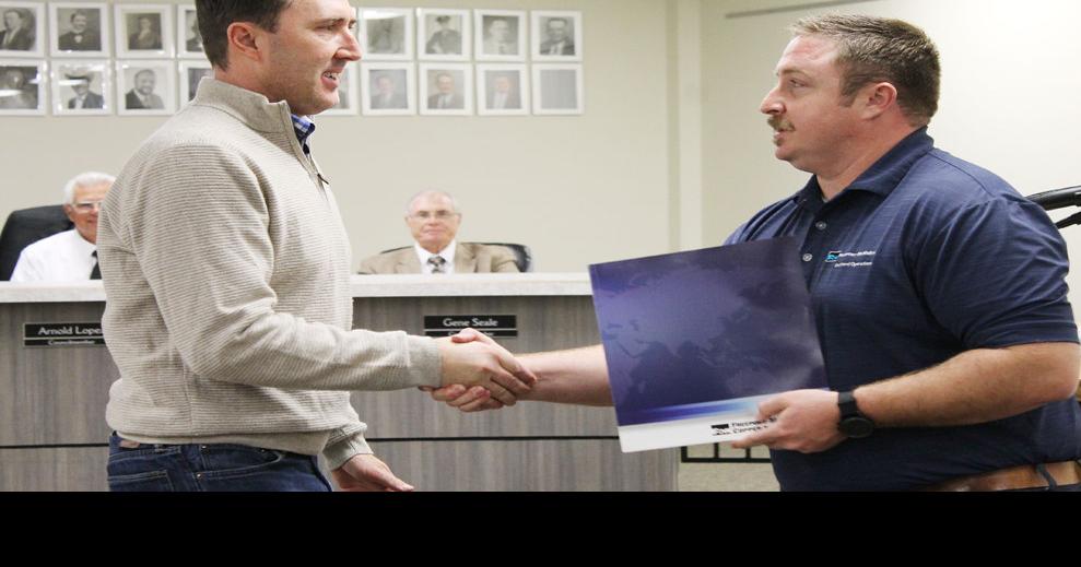 Safford presented with Freeport grants | Local News | eacourier.com