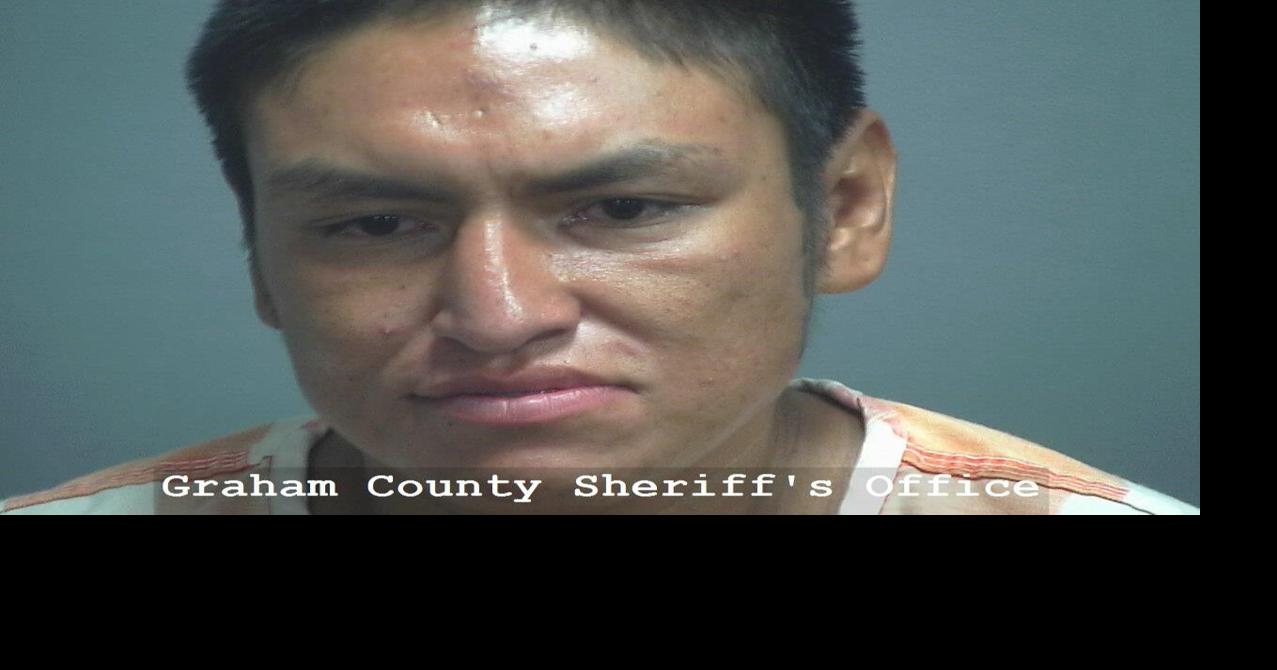 Suspected shoplifter accused of threatening store worker with knife ...