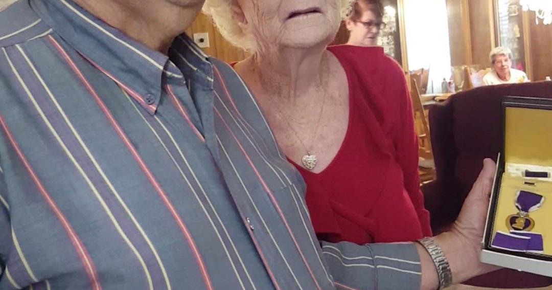Willcox man returns Purple Heart medal to Thatcher family | Local News ...
