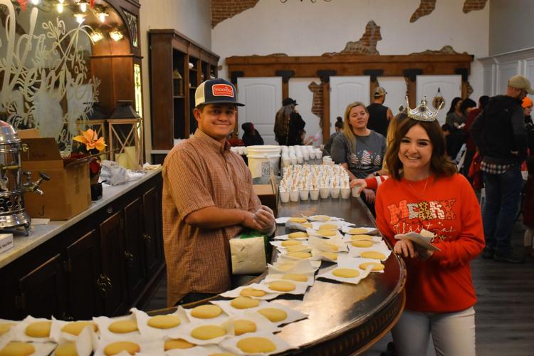 Merry Main Street | | eacourier.com