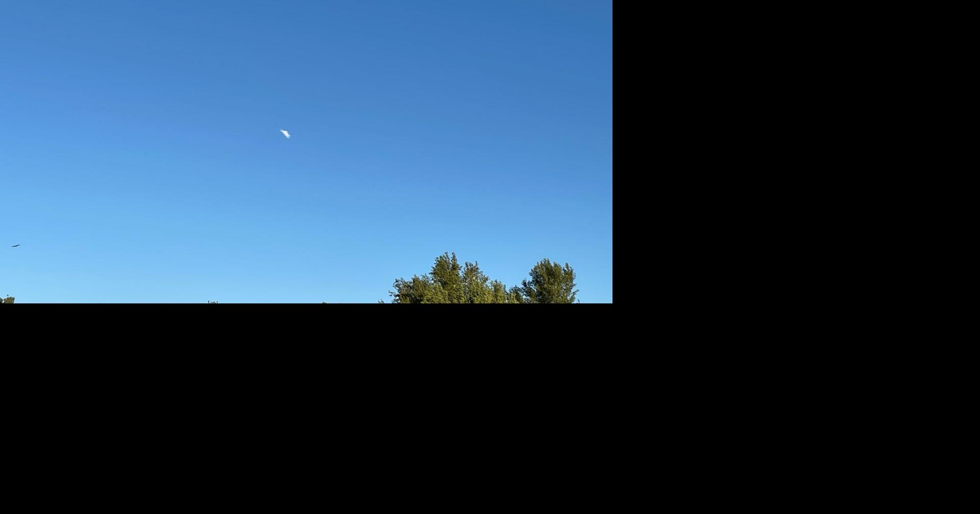A lonely cloud | Complimentary | eacourier.com