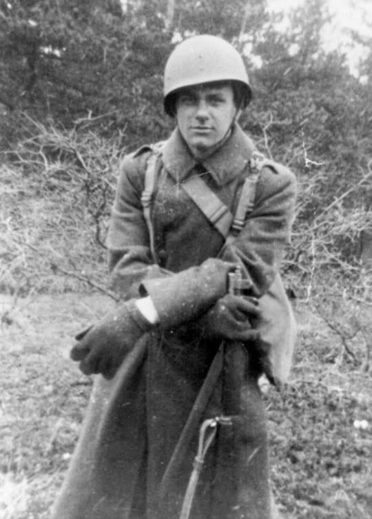 Actor and WWII hero Charles Durning remembered on Purple Heart Day ...