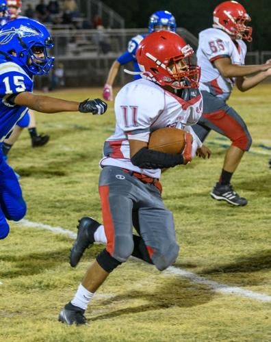 Fort Thomas Apaches dominate Duncan Wildkats 44-22 | Sports | eacourier.com