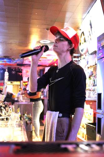 EYE ON THE VALLEY Hunter Chamberlin: Ready with a song | Local News ...