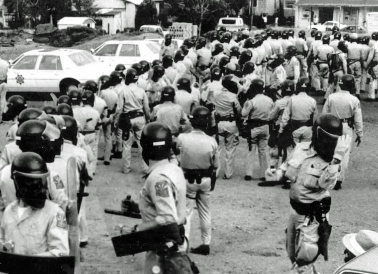 Mine riot in Clifton remembered | Local News Stories | eacourier.com